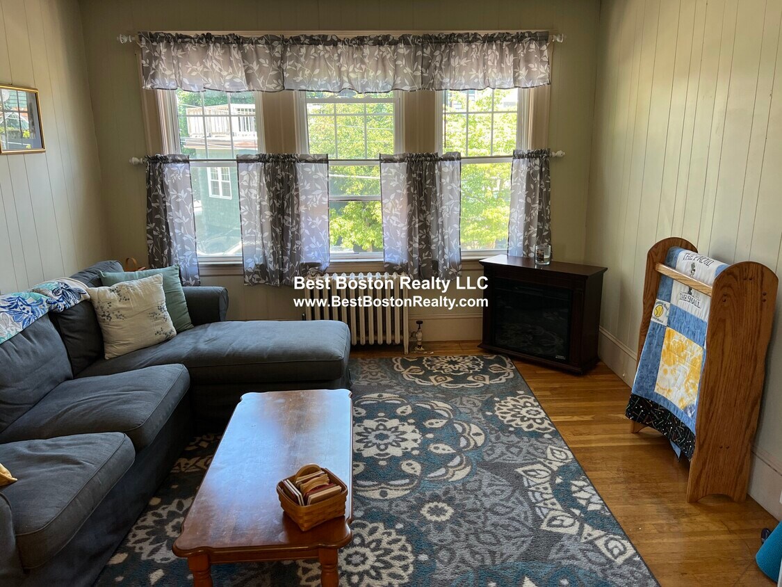 30 Harding Ave, Everett, MA 02149 - Condo for Rent in Everett, MA ...