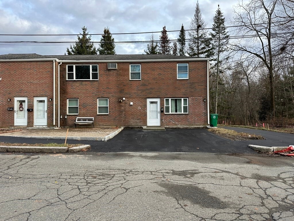 38a Saco St, Newton, MA 02464 - Townhome Rentals in Newton MA ...