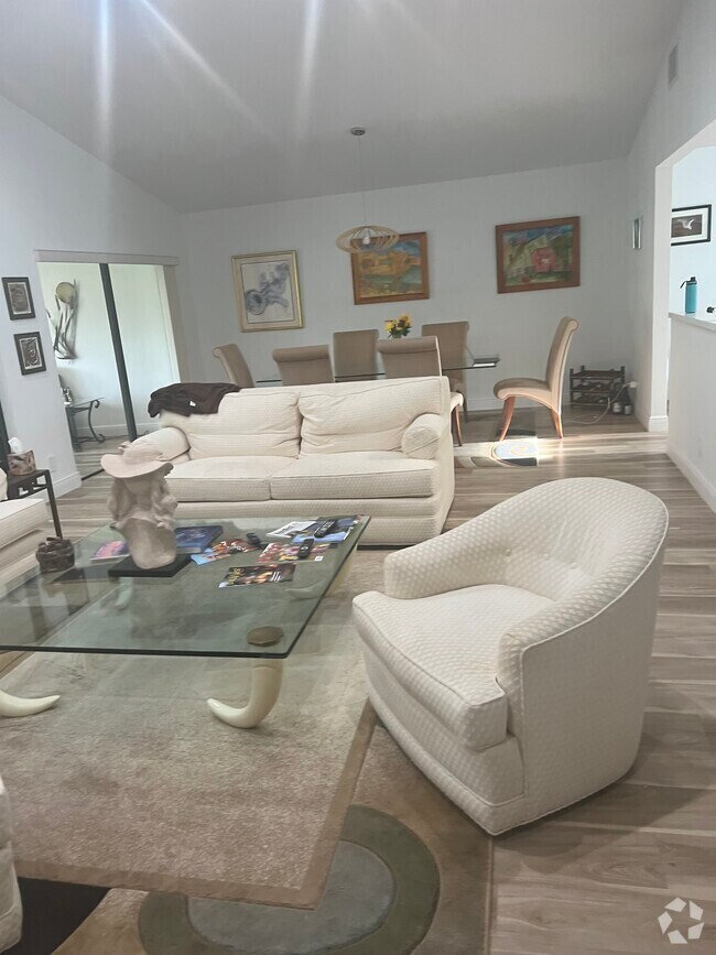 Devon Place Apartments for Rent with Hardwood Floors - Boca Raton, FL ...