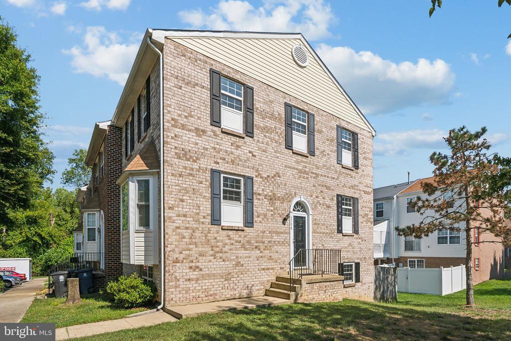 5798 E Boniwood Turn, Clinton, MD 20735 - Townhome Rentals in Clinton ...