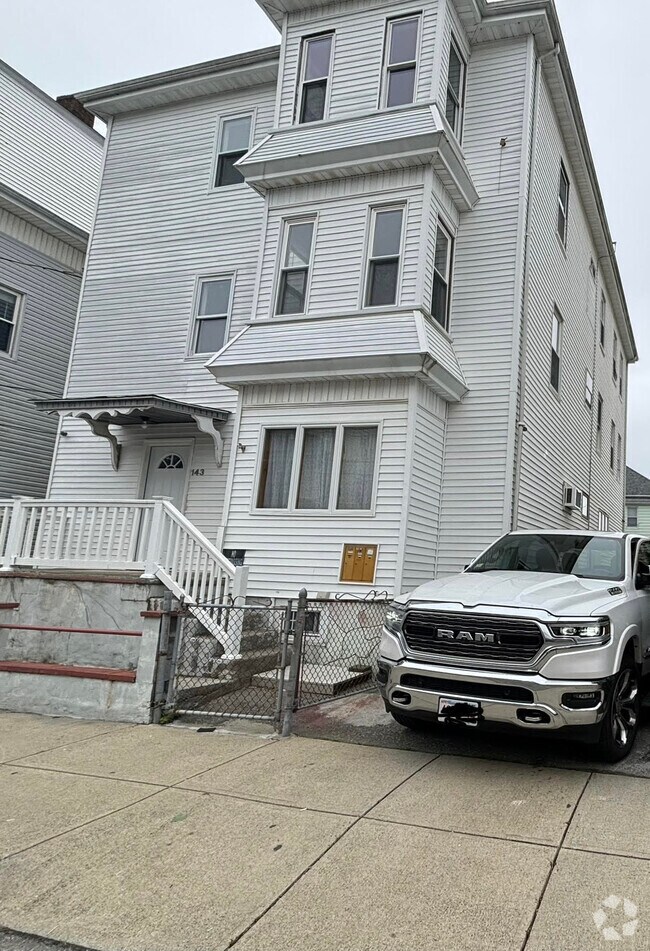 Merchants Association Apartments for Rent with High Ceilings - Fall ...