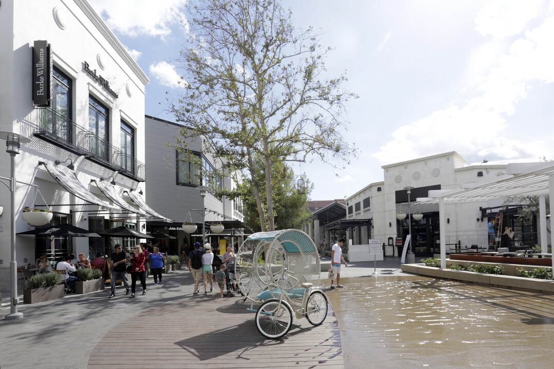 Is Warner Center a Good Place To Live in Woodland Hills CA ...