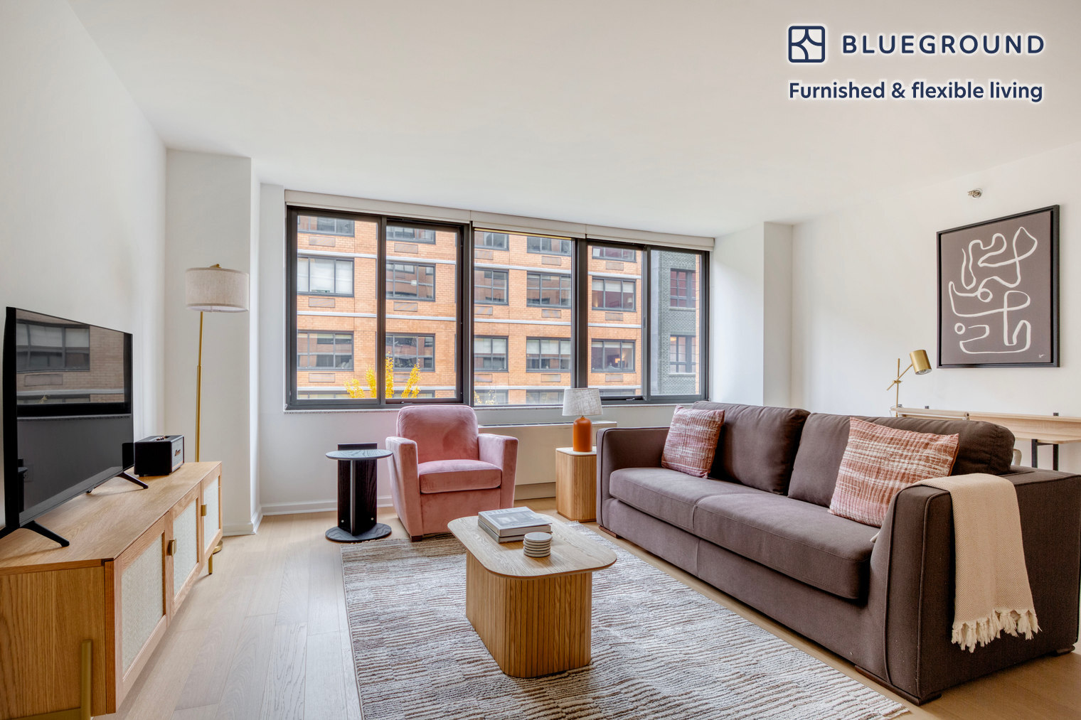 535 W 23rd St