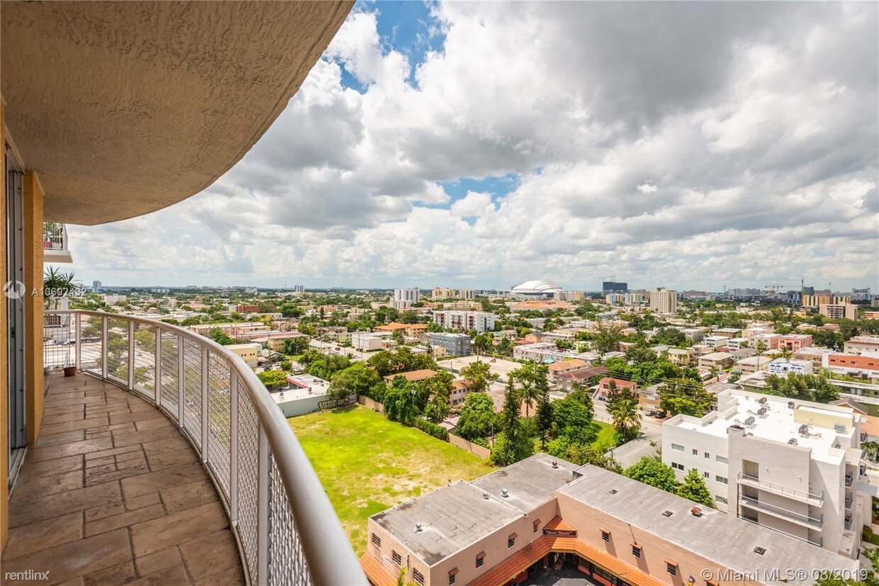 900 SW 8th St Unit Apt 1506B, Miami, FL 33130 - Room for Rent in Miami ...