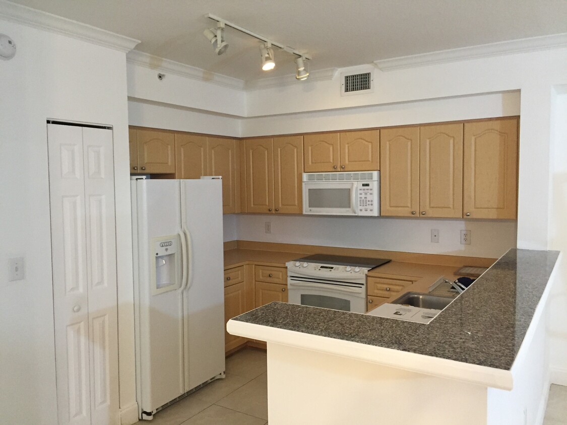 6801 SW 44th St Unit 204, Miami, FL 33155 - Condo for Rent in Miami, FL ...