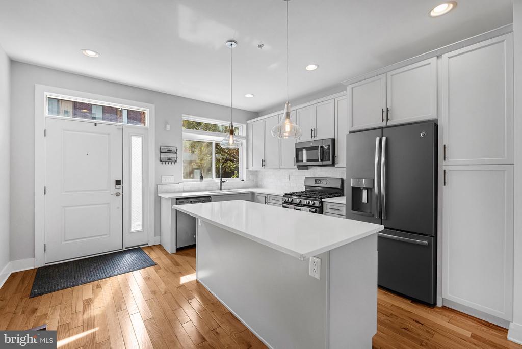 2139 E Sergeant St, Philadelphia, PA 19125 - Townhome Rentals in ...