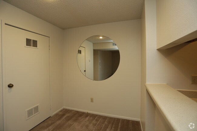 Falcon Point Apartments - Kansas City, MO | Apartments.com