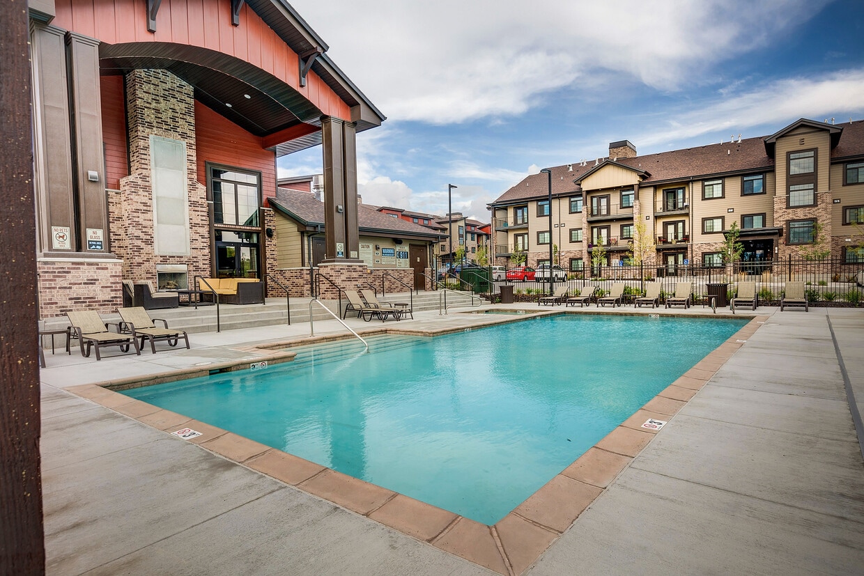Dry Creek Apartments - 124 E Dry Creek Ridge Ln Sandy, UT 84070 ...