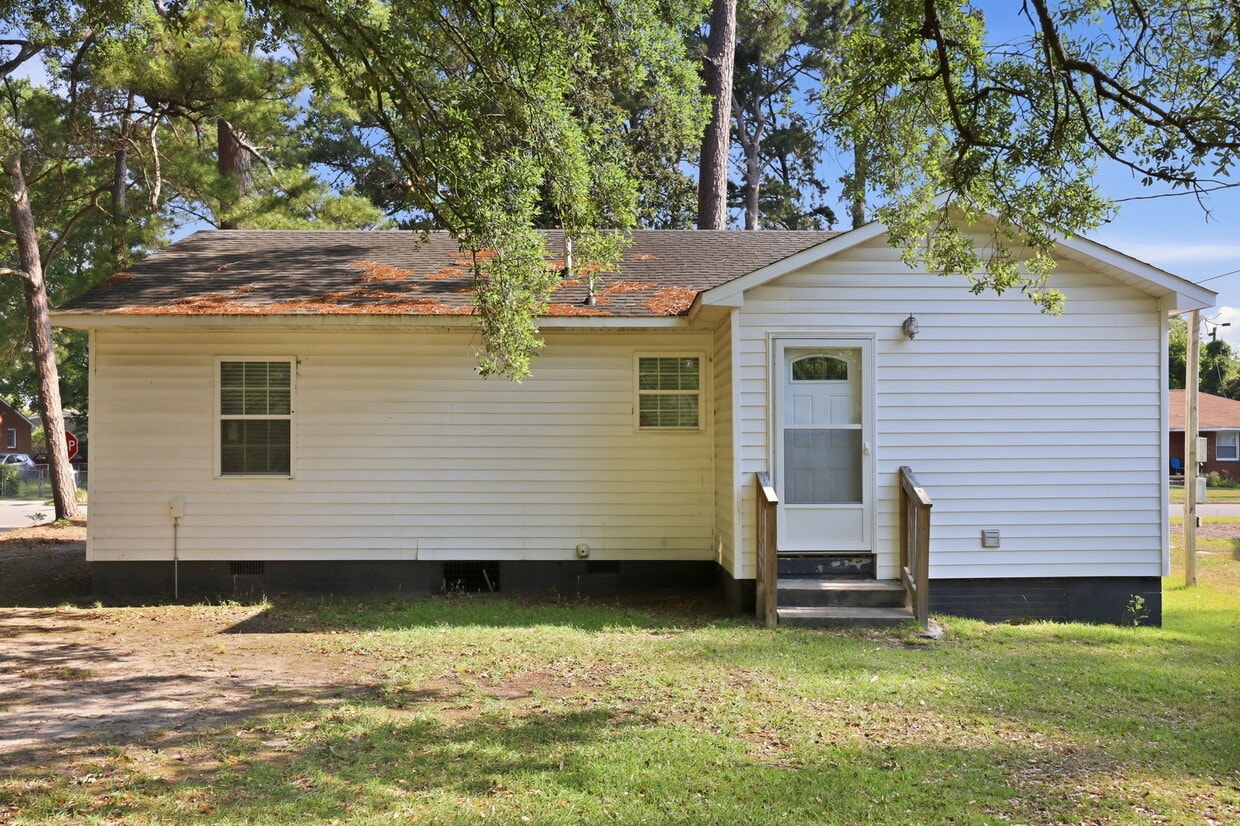 200 S Sylvan Dr, Greenville, NC 27834 - House Rental in Greenville, NC ...