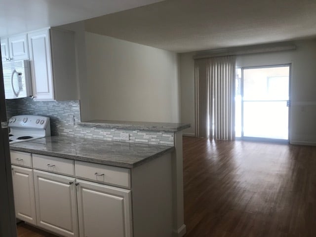 Del Rio Apartments Apartments - Los Angeles, CA | Apartments.com