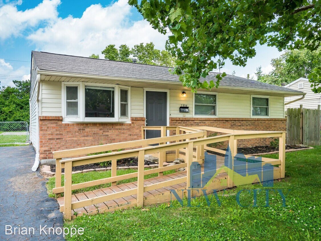 1304 Yolanda Dr, Columbus, OH 43207 - House Rental in Columbus, OH ...