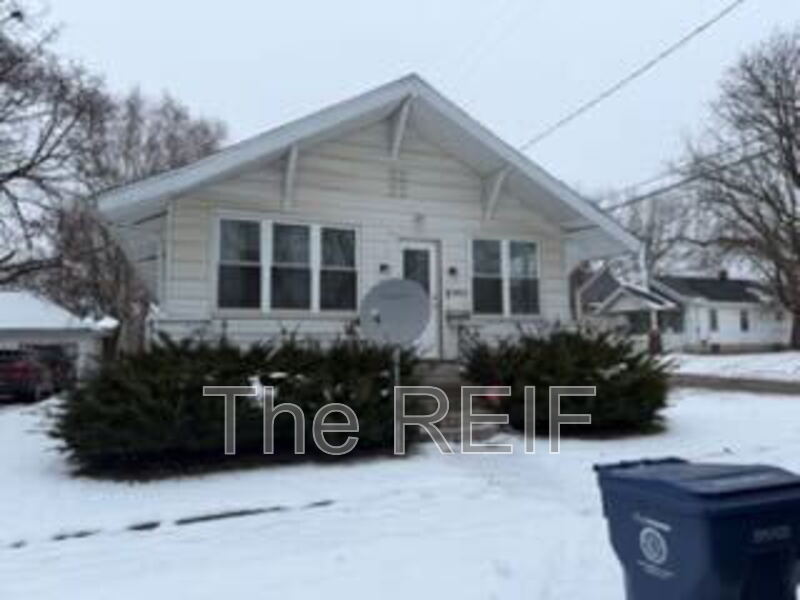 1553 Illinois Ave, Flint, MI 48506 - House Rental in Flint, MI ...