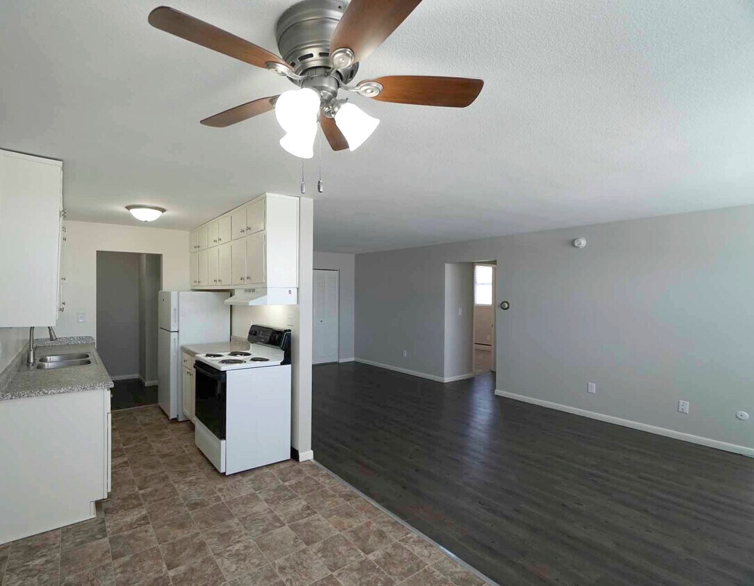 Colonial Terrace - Apartments in West Saint Paul, MN | Apartments.com