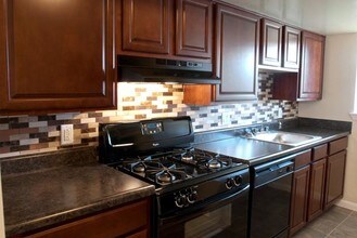 Colony Point Apartments Rentals - Norfolk, VA | Apartments.com