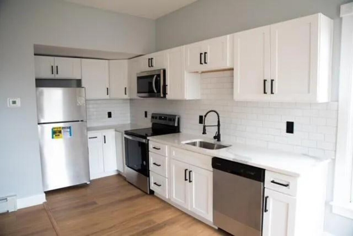 4 Pearl St Unit 4, Ayer, MA 01432 - 4 Pearl St Ayer, MA 01432 ...