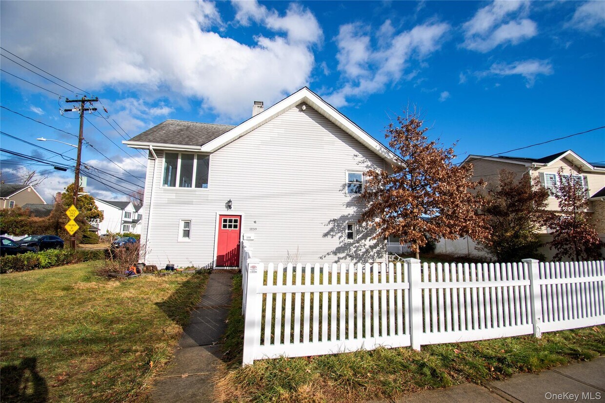 3159 Milburn Ave, Baldwin, NY 11510 - House Rental in Baldwin, NY ...