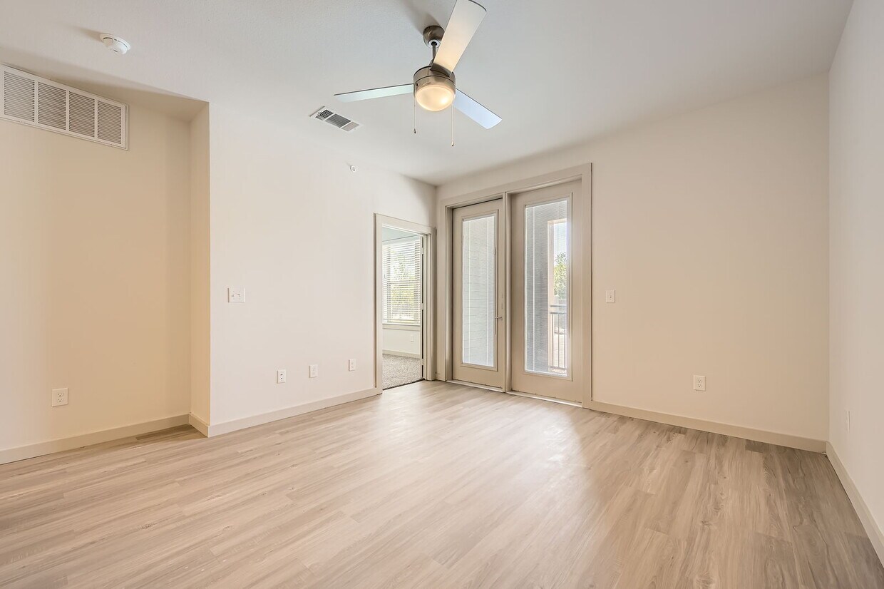 Heritage Estates at Edmonds - 1727 S Edmonds Ln Lewisville, TX 75067 ...