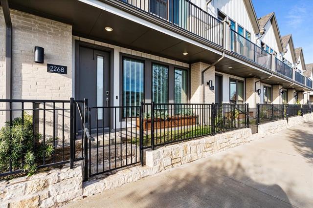 2268 Rook Dr, Dallas, TX 75211 - Townhome Rentals in Dallas TX ...