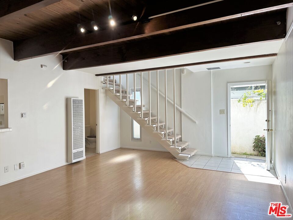 107 Rees St, Los Angeles, CA 90293 - Room for Rent in Los Angeles, CA ...