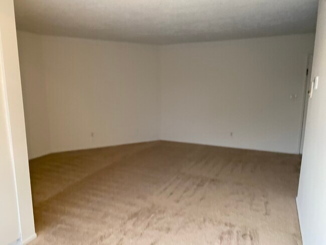 5858 S Pacific Coast Hwy, Redondo Beach, CA 90277 - Apartments in ...