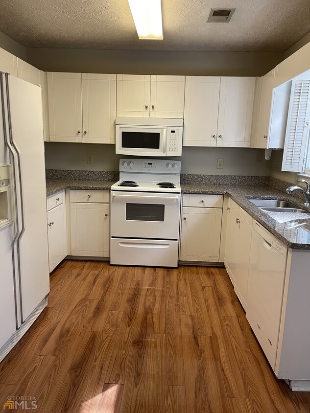 130 Beth Ct, Athens, GA 30605 - House Rental in Athens, GA | Apartments.com