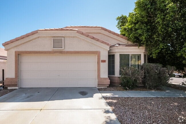 Crystal Manor Apartments for Rent with Hardwood Floors - Mesa, AZ ...