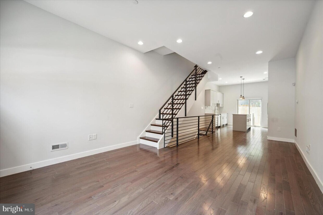 2046 Titan St, Philadelphia, PA 19146 - Townhome Rentals in ...