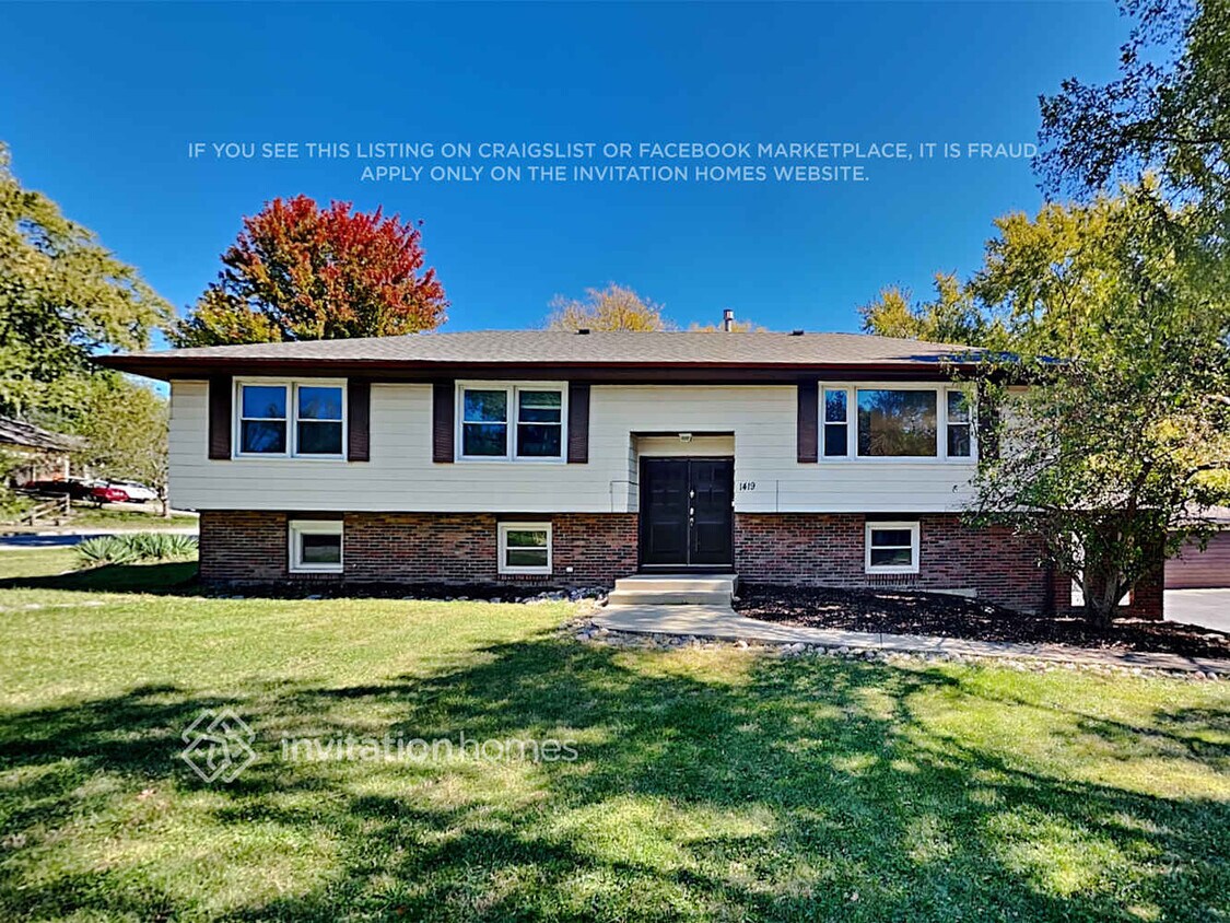 1419 Plainview Rd, Carpentersville, IL 60110 | Apartments.com