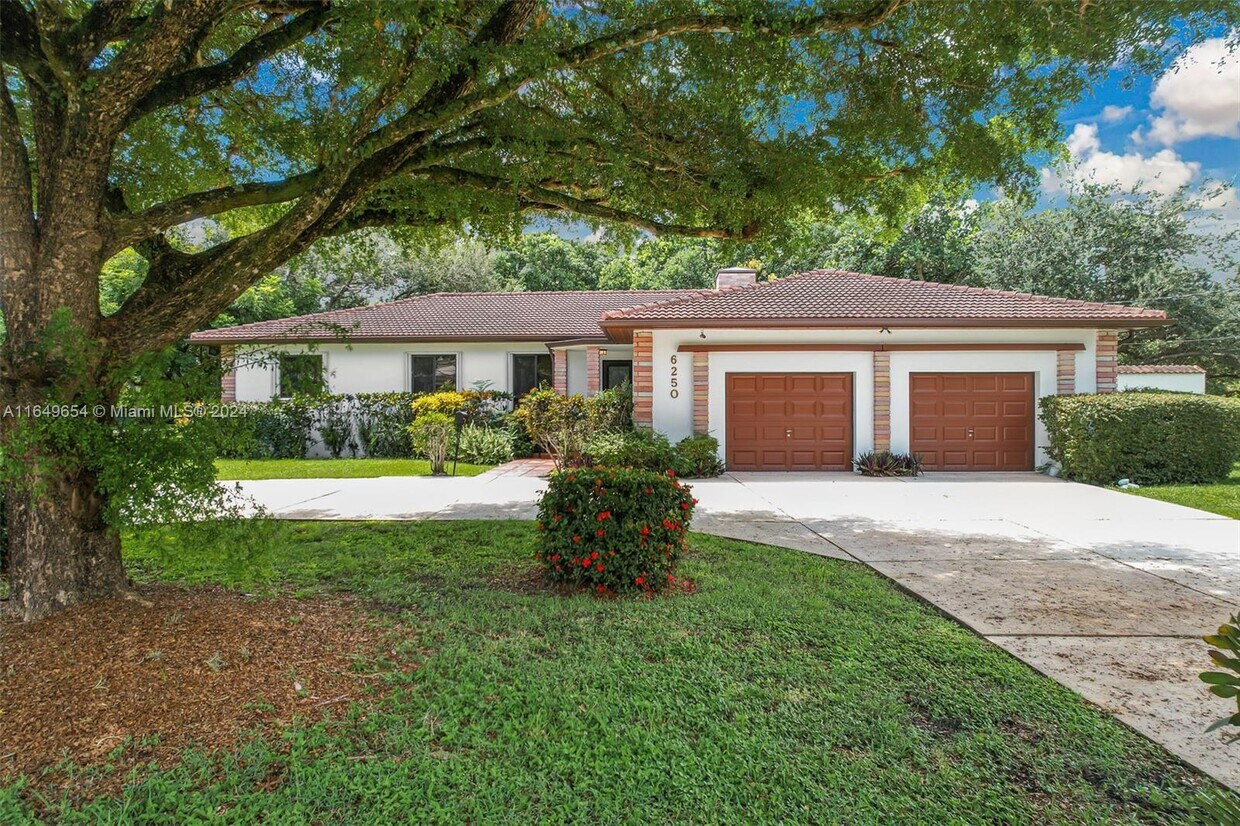 6250 SW 88th St, Miami, FL 33156 - House Rental in Miami, FL ...