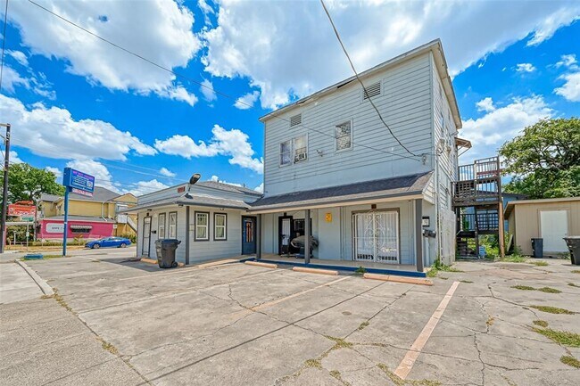 1246 Lorraine St Unit B, Houston, TX 77009 - Room for Rent in Houston, TX | Apartments.com