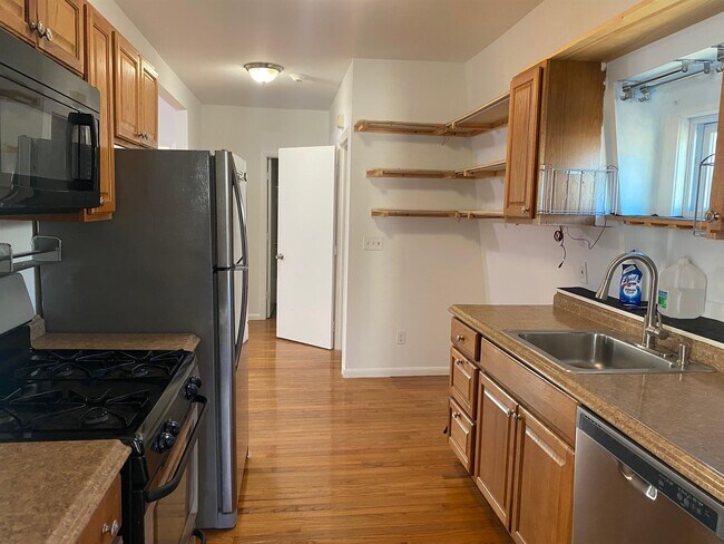 197 Elm St, Somerville, MA 02144 - Townhome Rentals in Somerville MA ...