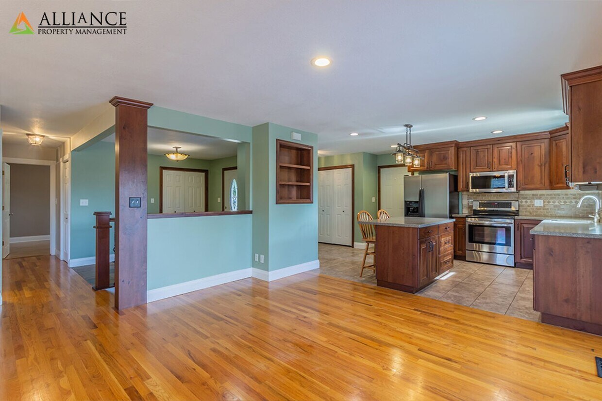 3501 Dickens Ave, Manhattan, KS 66503 - House Rental in Manhattan, KS ...