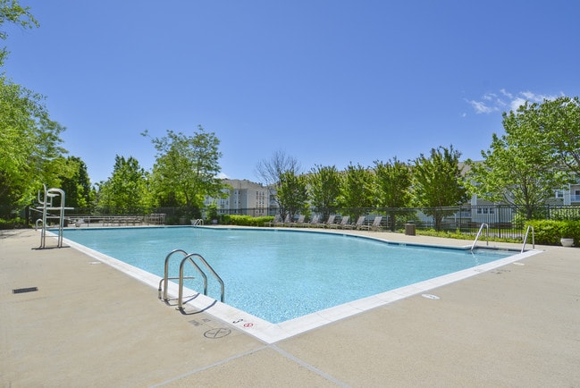 Coppermine Run Apartments - 2450 Masons Ferry Dr Herndon, VA ...