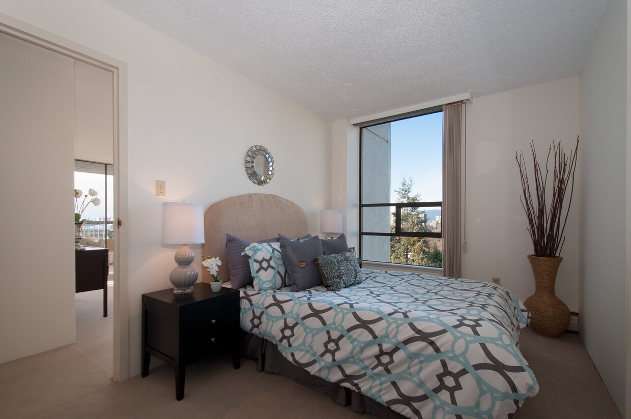 Chancellor Court Apartments - 2233 Allison Rd Vancouver, BC ...