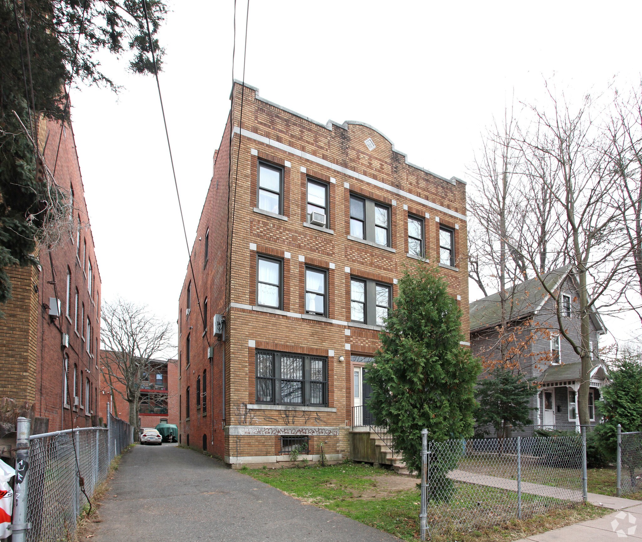 88-90 Clark St, Hartford, CT 06120 - 88-90 Clark St Hartford, CT 06120 ...