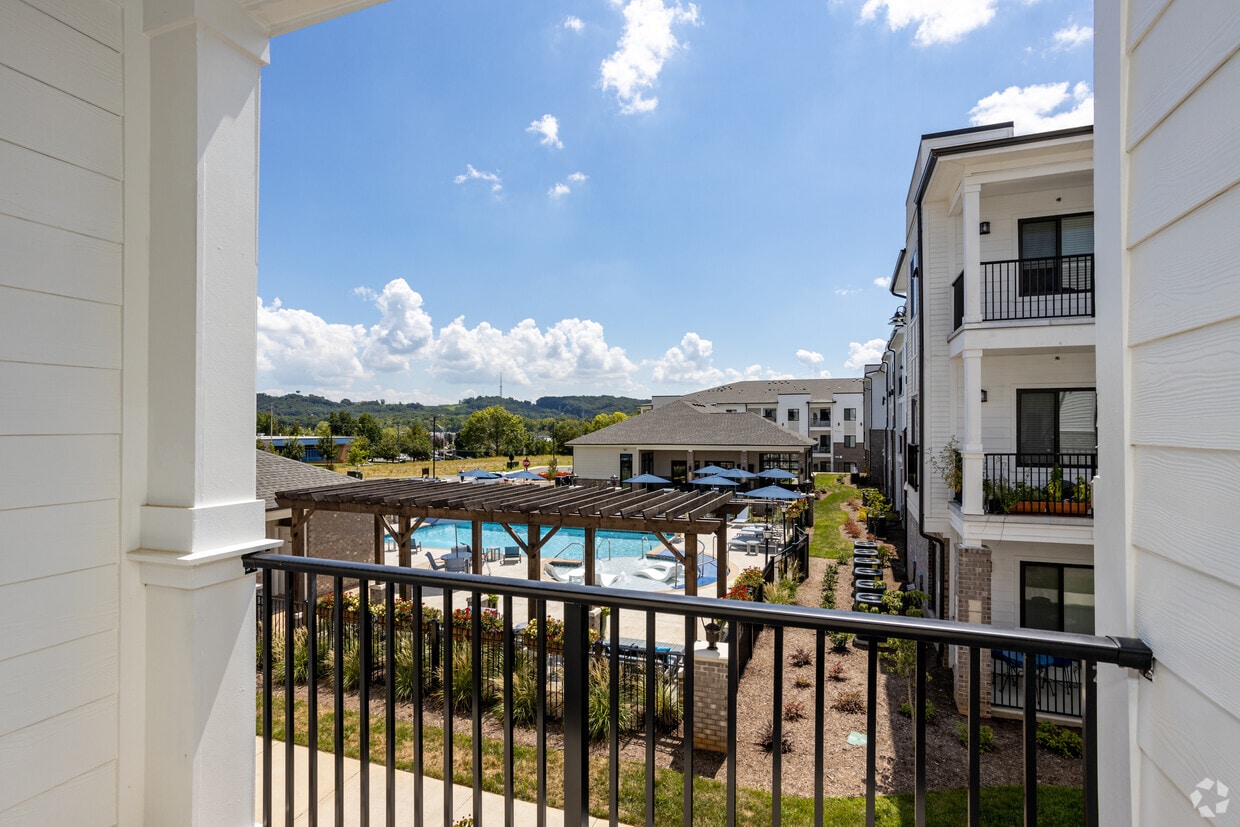 Main Street Lofts | Luxury Apartments - 300 S Tulane Ave Oak Ridge, TN ...