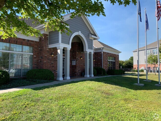 Stone Pointe Apartments for Rent with Washer & Dryer - Manhattan, KS ...