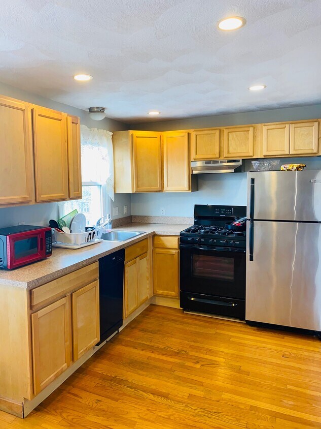 331 Paris St Unit 3, Boston, MA 02128 - 331 Paris St Boston, MA 02128 ...