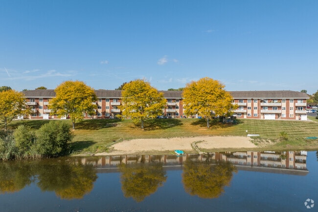 The Towers at Wyoga Lake Commons Apartments for Rent with a Yard ...