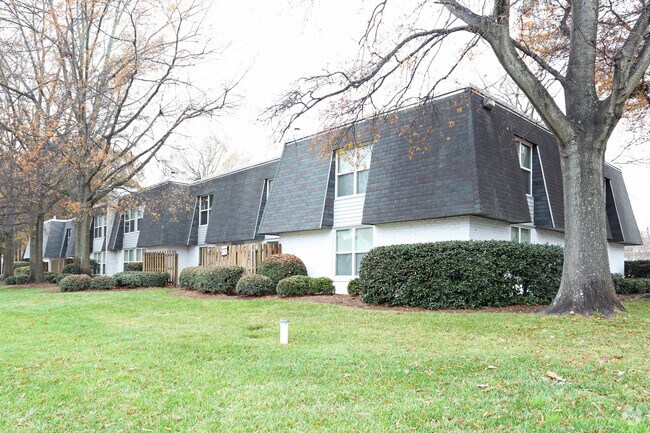 Fox Hill Apartments Rentals - Hampton, VA | Apartments.com