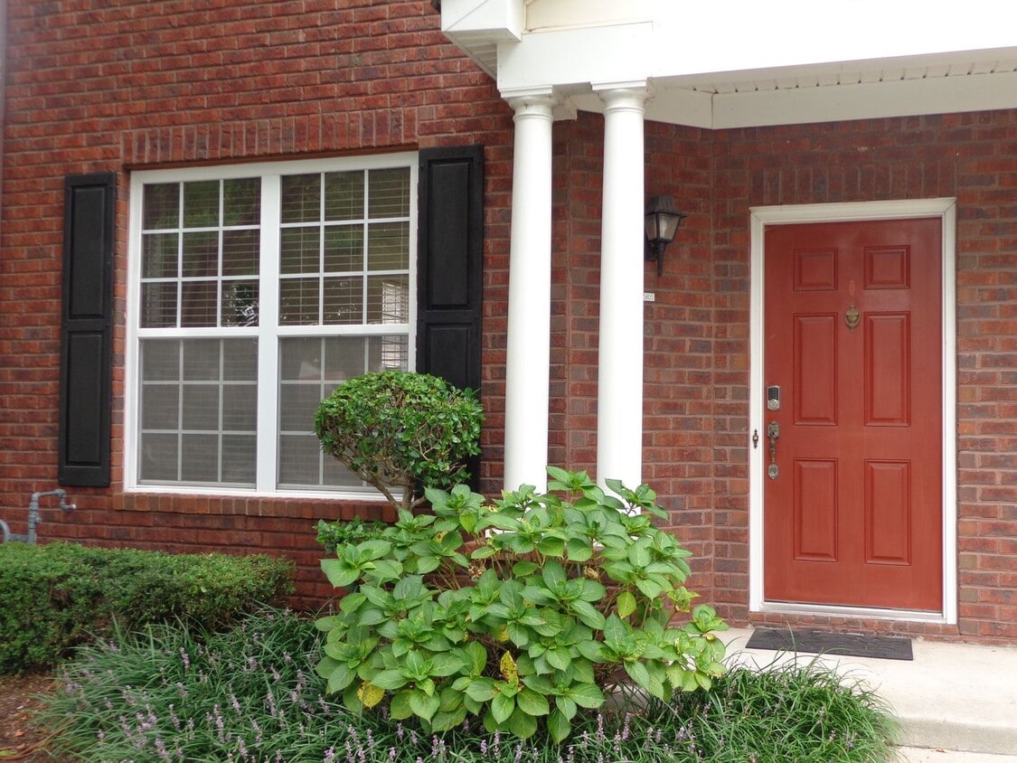 5805 Ludington Dr, Virginia Beach, VA 23464 - Condo for Rent in ...