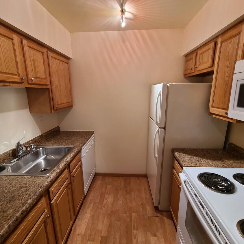 Country Village Apartments - 1109 Rock Ave Waupun, WI 53963 ...