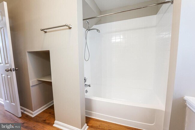 3105 Shawnee Dr Unit 2, Winchester, VA 22601 - Room for Rent in ...