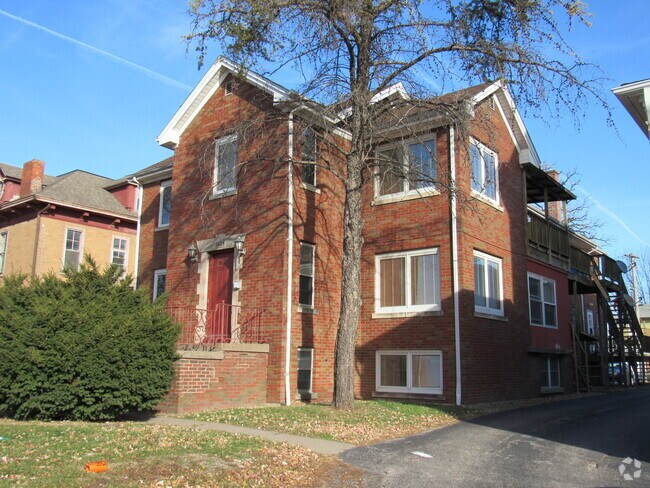 East 14th Street Historic District Apartments under $400 - Davenport ...