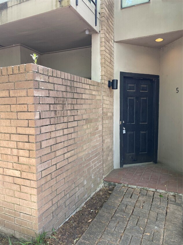 10811 Richmond Ave. Unit 5, Houston, TX 77042 - Condo for Rent in ...