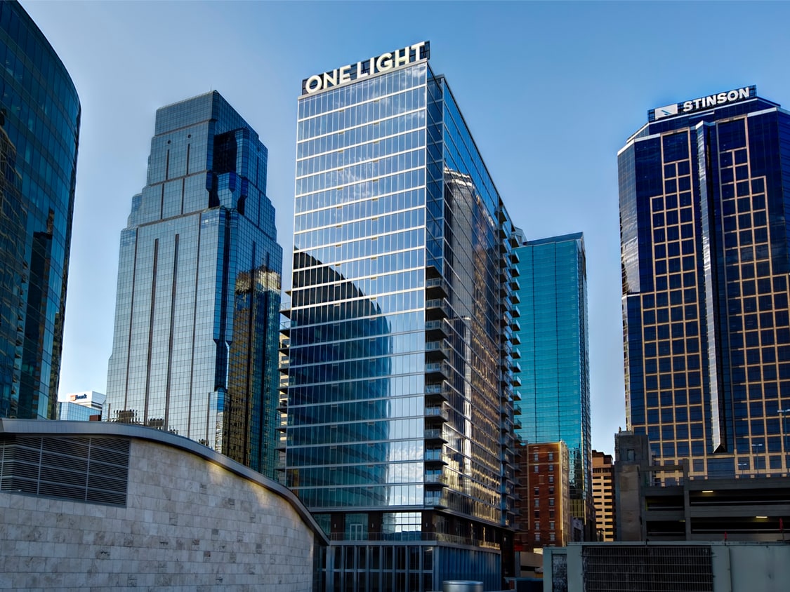 One Light Luxury Apartments - Apartments in Kansas City, MO ...