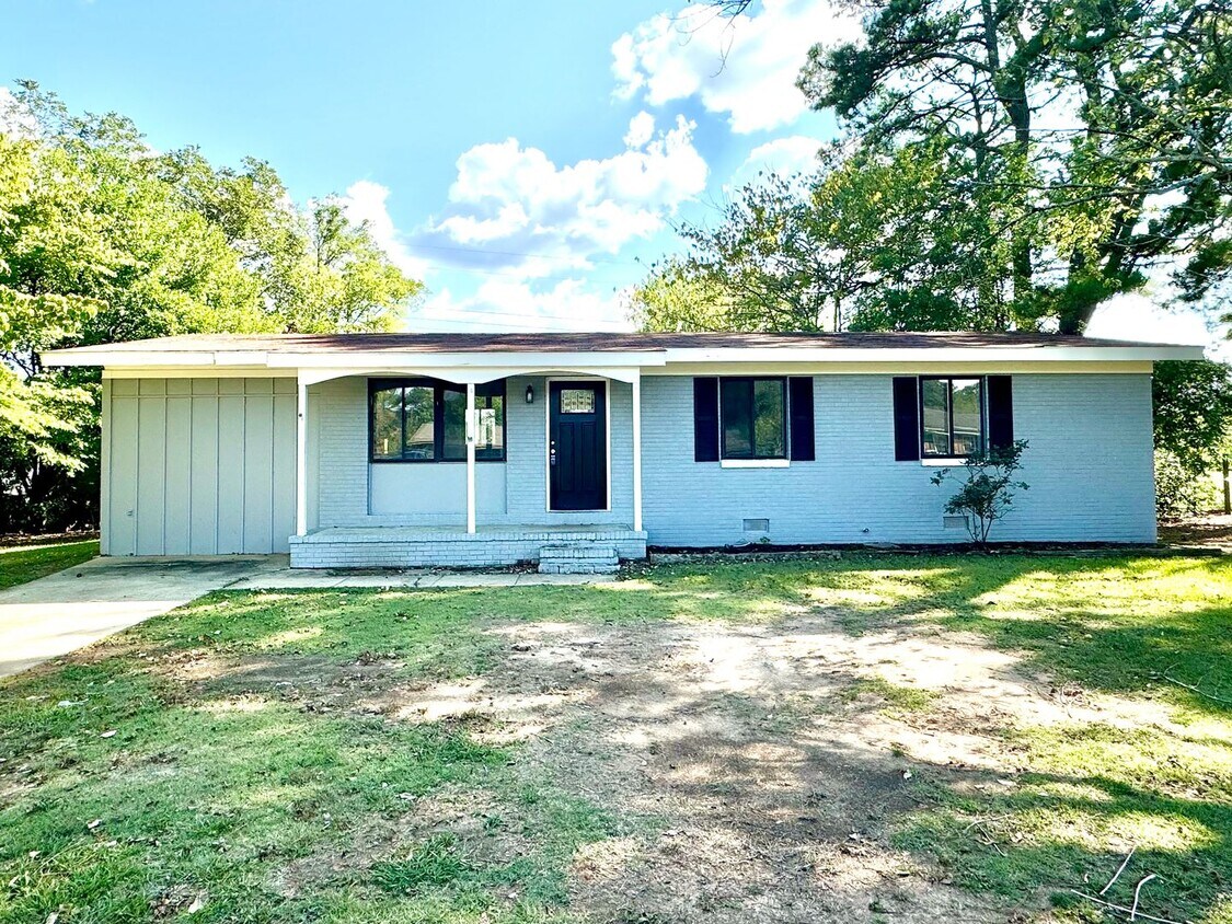 303 Clearview St SW, Decatur, AL 35601 - House Rental in Decatur, AL ...