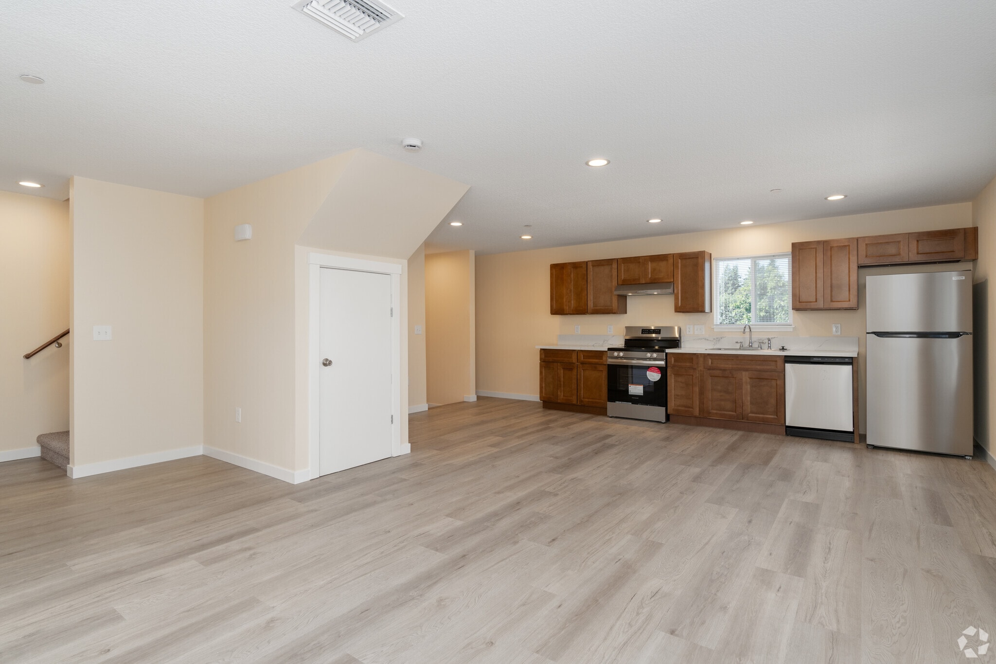 Cedar Tree - 643 Ne 162nd Ave Portland, OR 97230 | Apartments.com