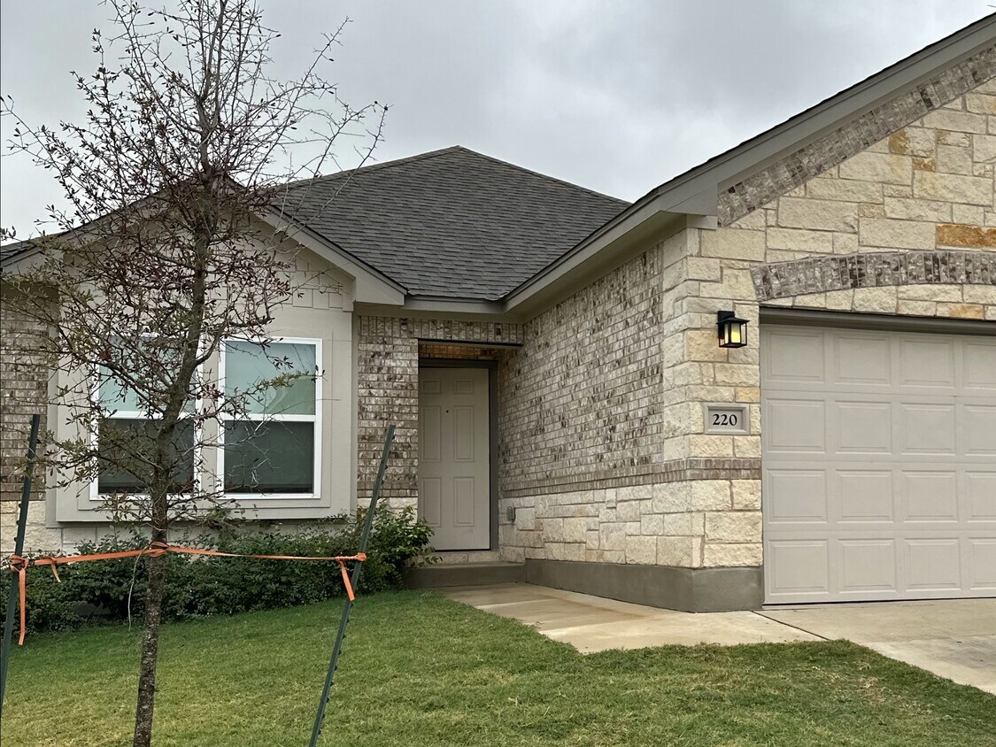 220 Falling Star Ln, Andice, TX 78628 - House Rental in Andice, TX ...