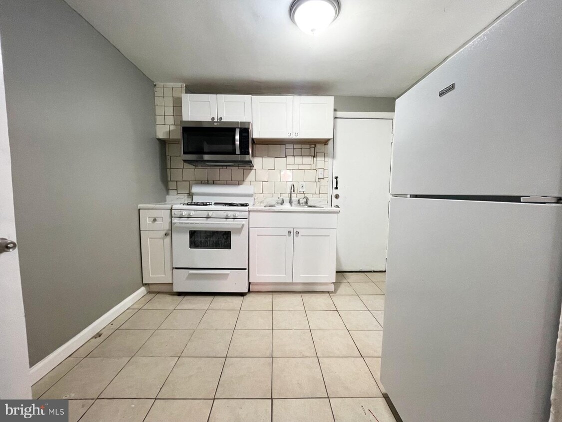 2535 N Sartain St, Philadelphia, PA 19133 - House Rental in ...